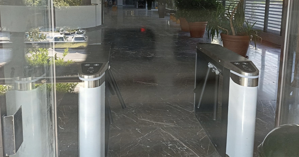 Μπήκαν τα πρώτα τουρνικέ για ελεγχόμενη είσοδο στο ΑΠΘ!