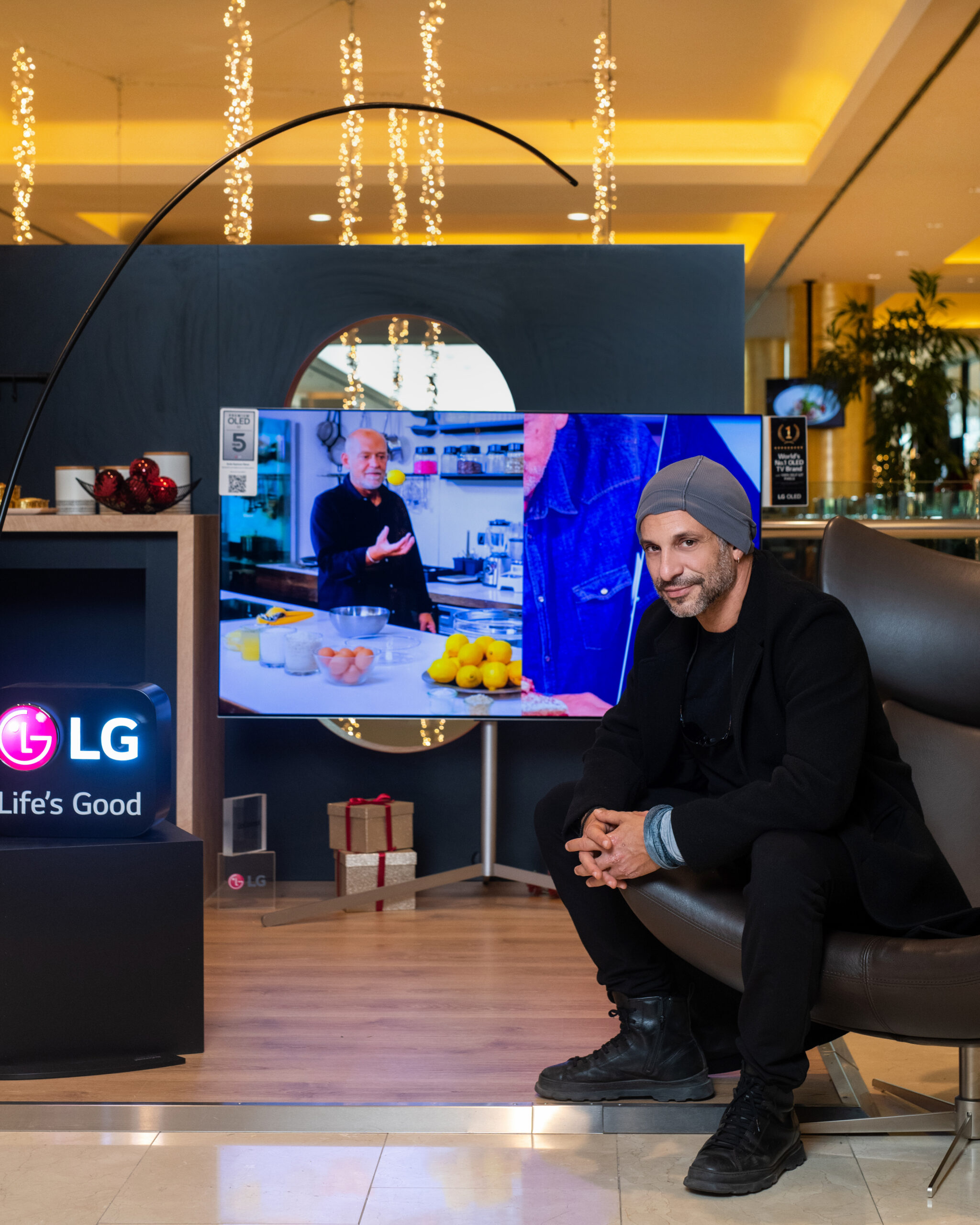 Πλήθος επωνύμων παρευρέθηκε στο event της LG OLED Gallery TV στο Golden ...